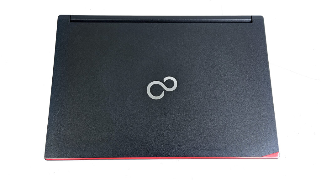 14" Fujitsu Lifebook E546 laptop - Thunder Store